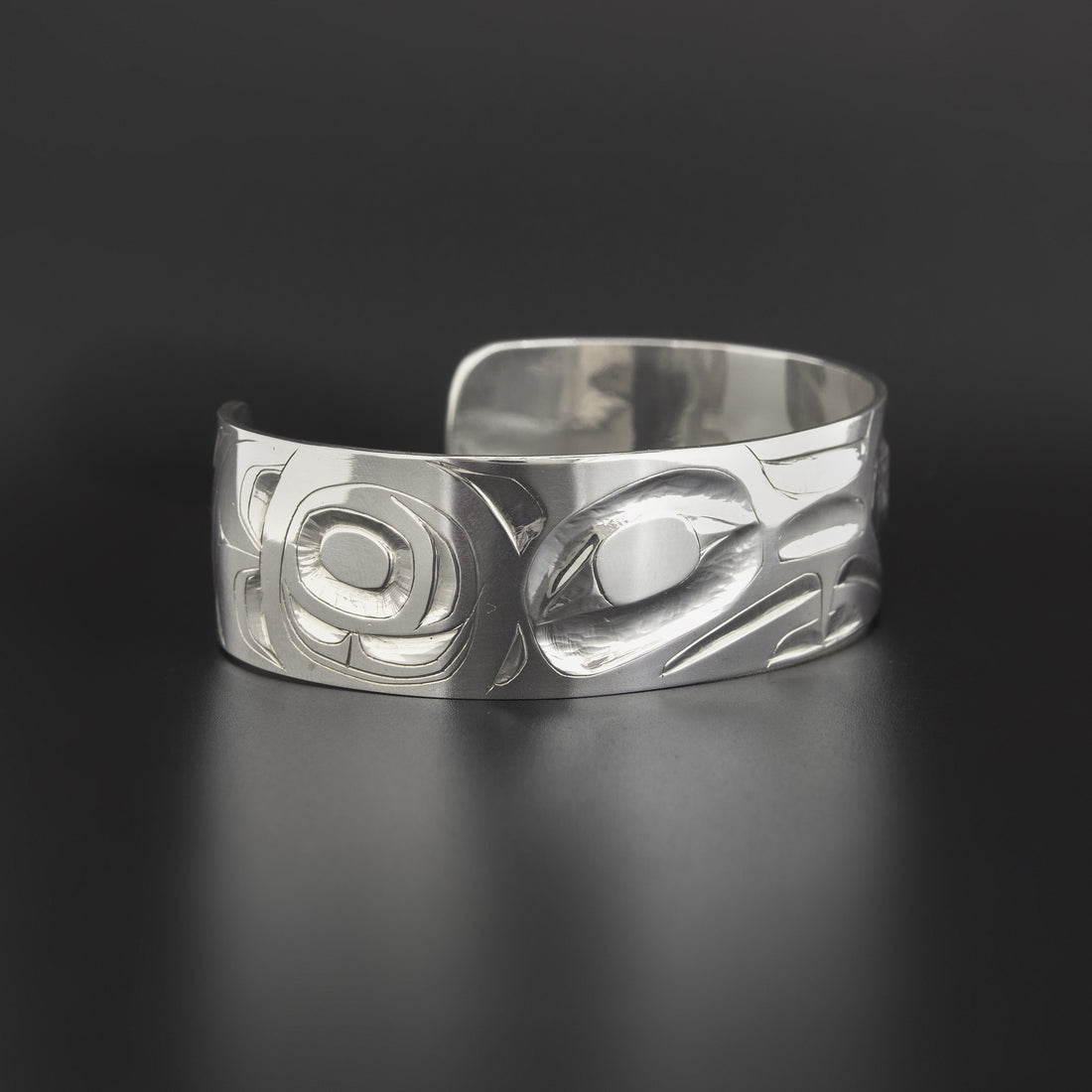 Frontal Eagle - Silver Bracelet – Lattimer Gallery