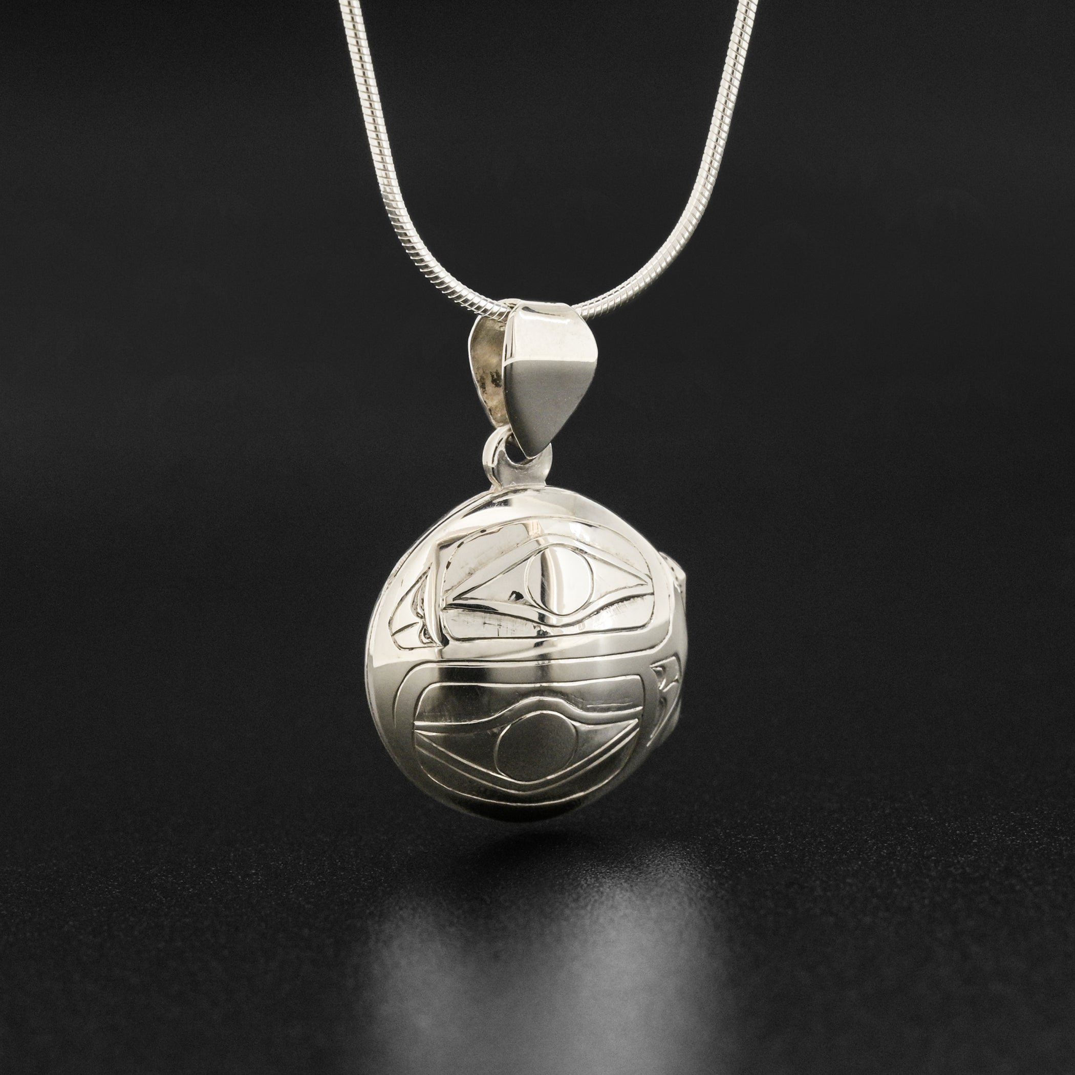 Eagle Harmony - Silver Locket – Lattimer Gallery