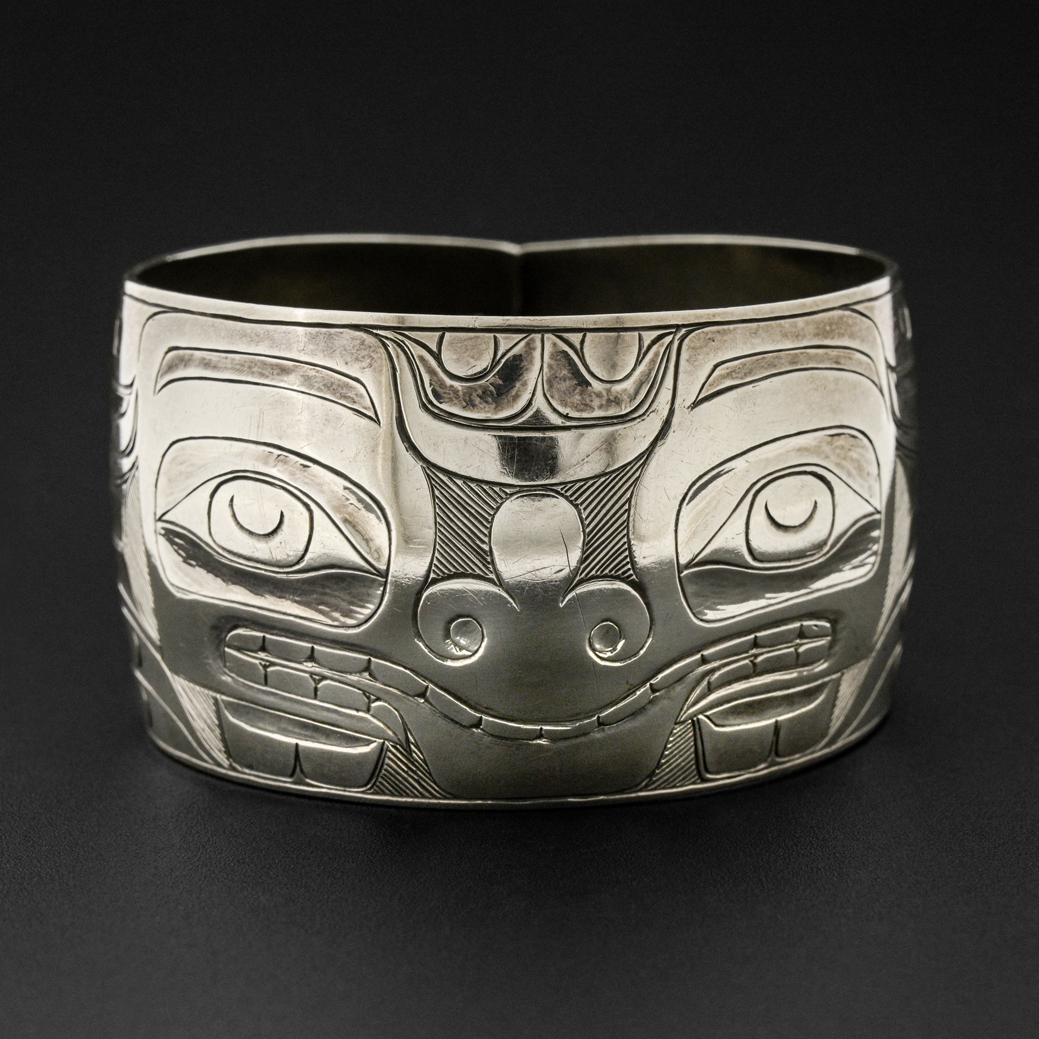 Seabear - Silver Clasping Bracelet – Lattimer Gallery